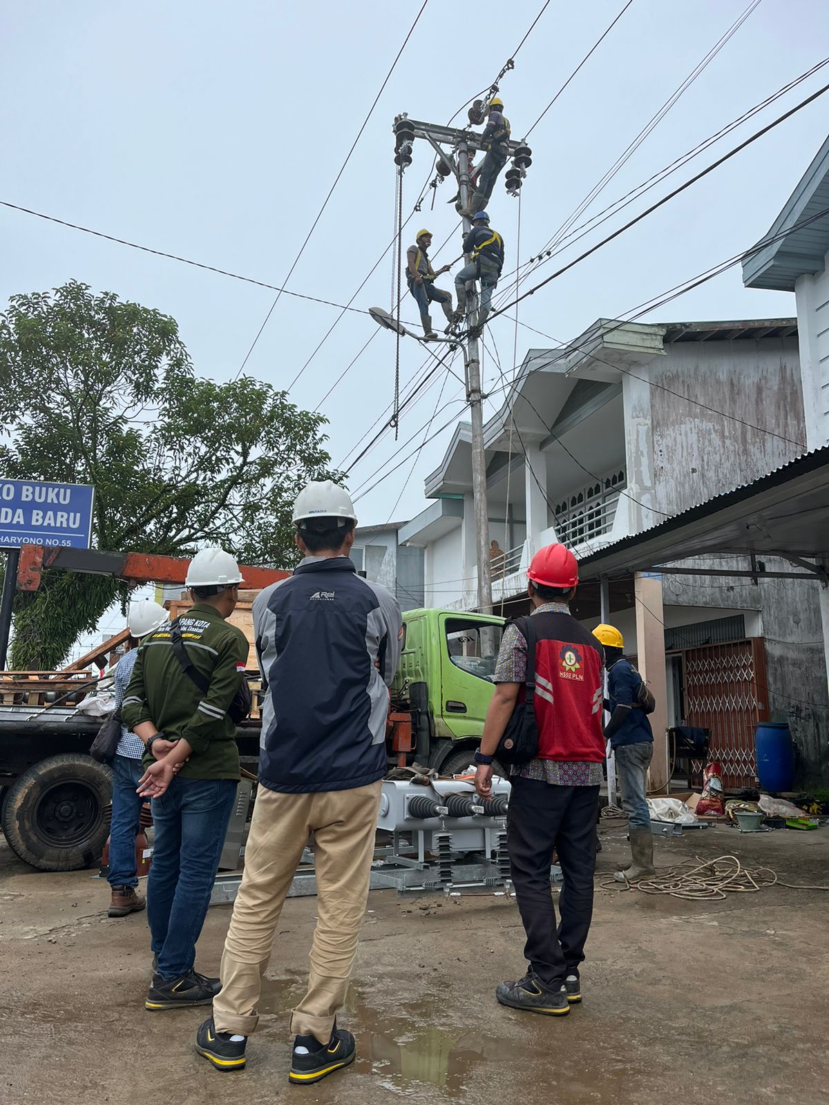 Sinar Pagi Baru - Tingkatkan Kualitas Layanan PLN UP3 Ketapang Lakukan ...