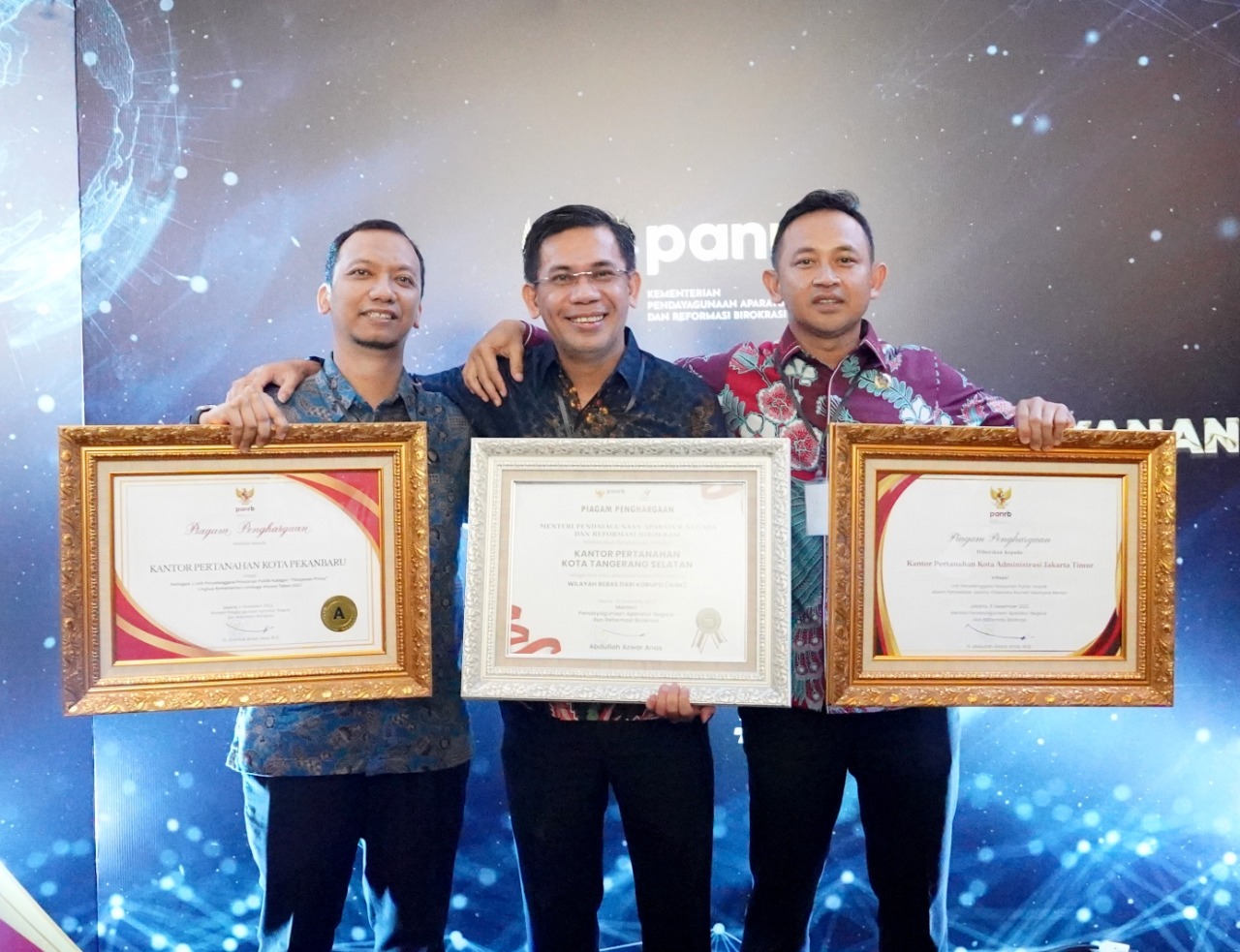 Sinar Pagi Baru - Kementerian ATR BPN Raih Tiga Penghargaan di Bidang Pelayanan Publik dan ...