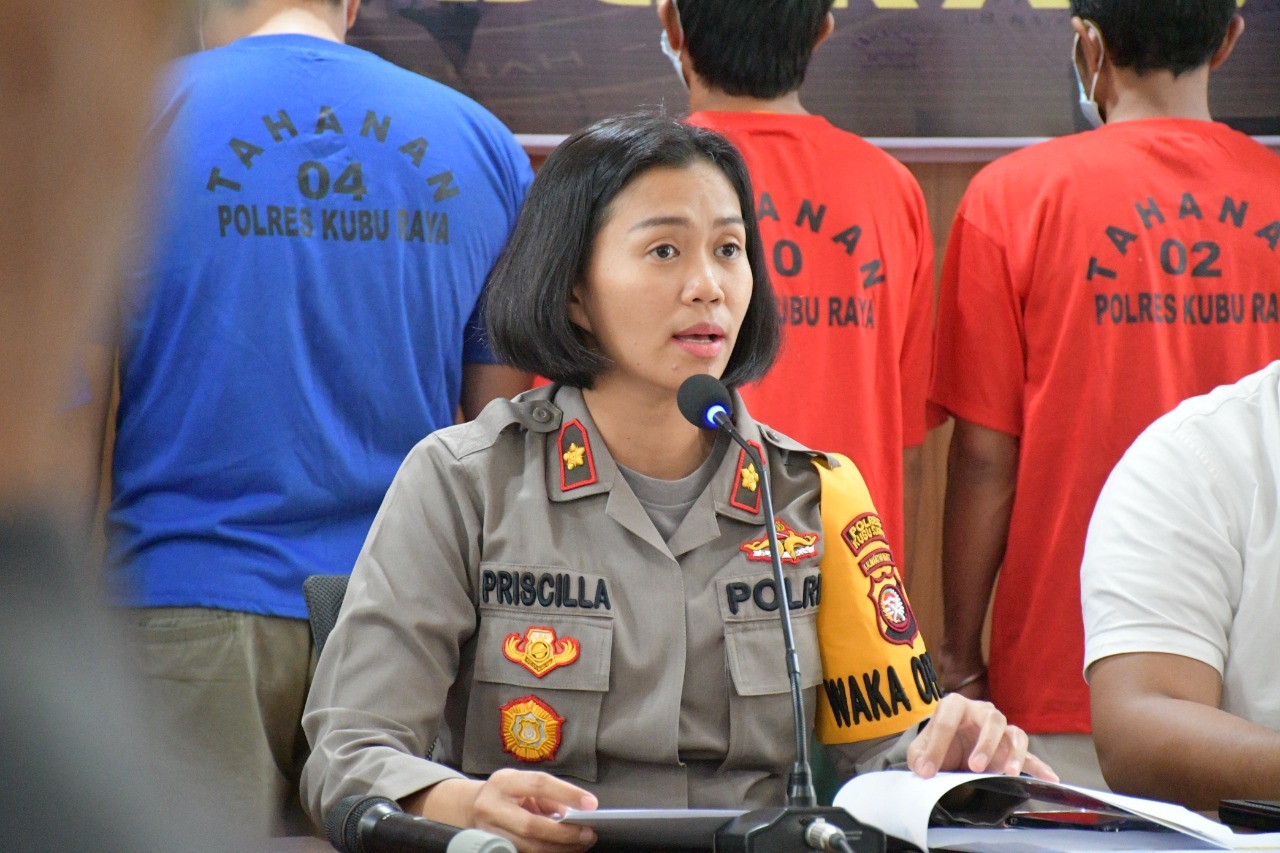 Sinar Pagi Baru - Polres Kubu Raya Gelar Konferensi Pers Berikut ...